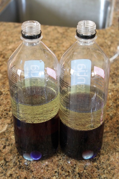 DIY play: Lava bottles - The Fitnessista