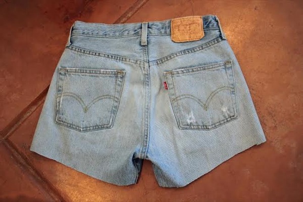 DIY: Cutoff Shorts - The Fitnessista