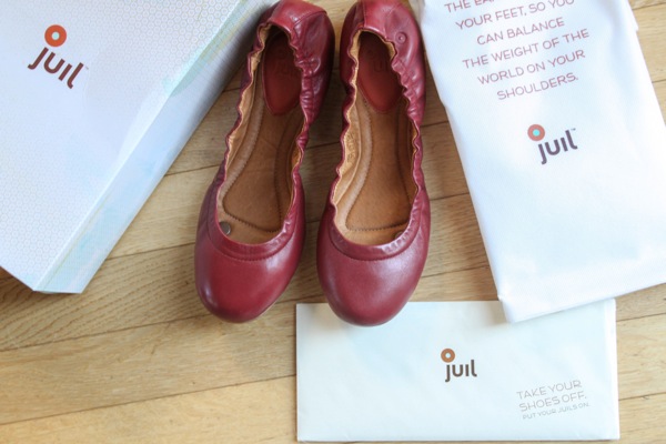 Favorite things giveaway: Juil flats - The Fitnessista