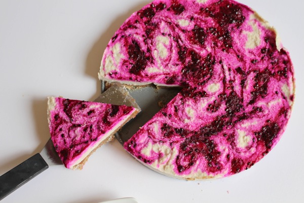 Homemade Raw Pitaya Cheesecake - The Fitnessista