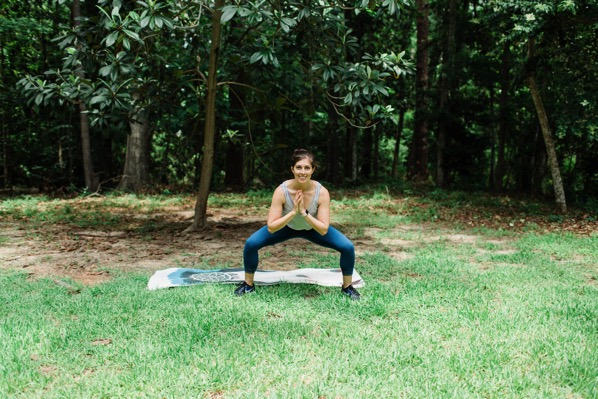 20-min outdoor HIIT workout - The Fitnessista