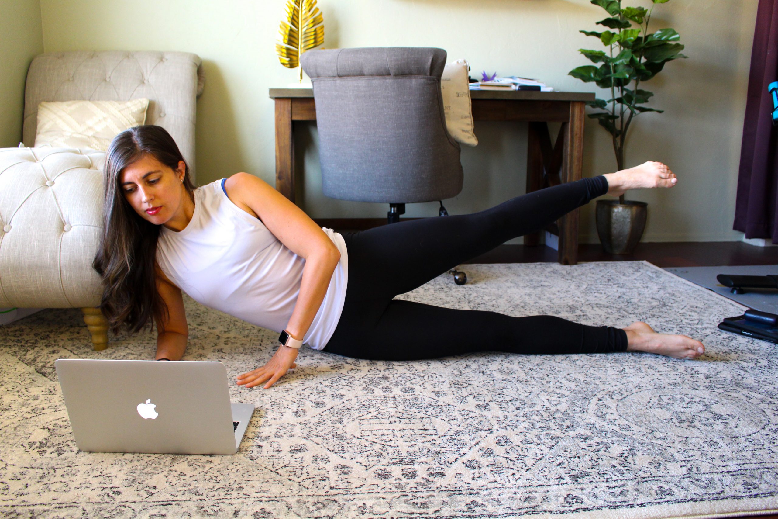 Home workout plan you can follow featuring live workouts, apps, and on ...