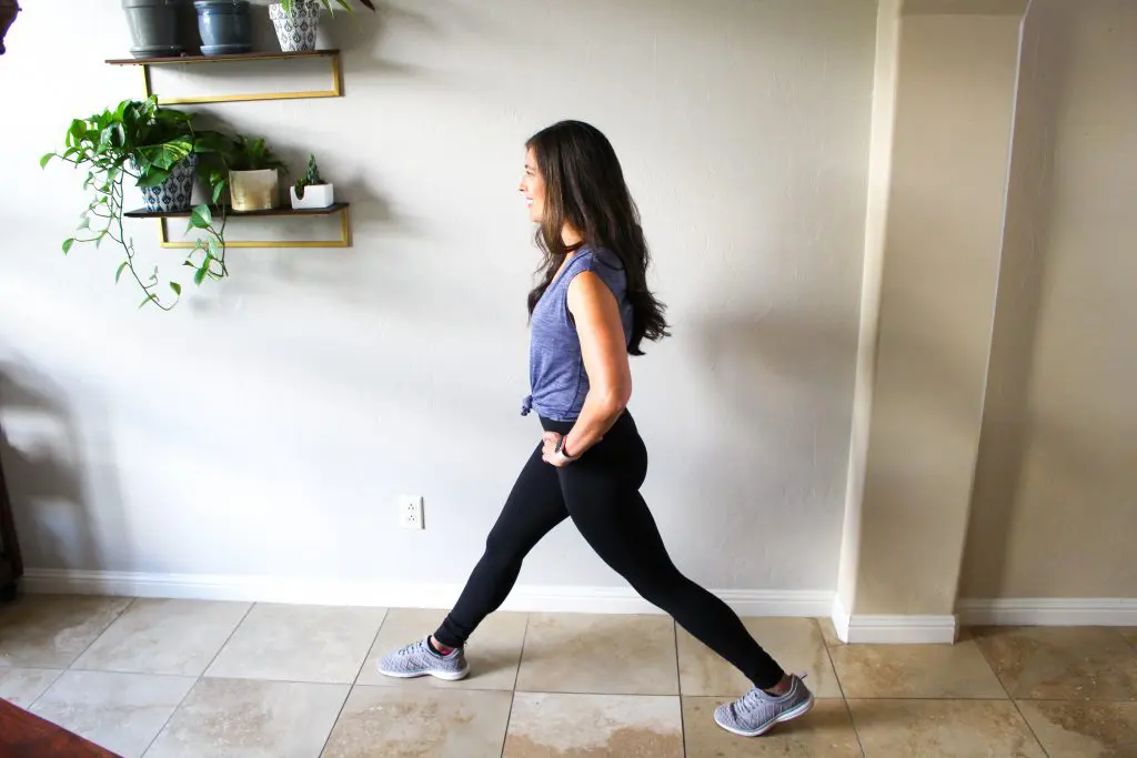 15 lunge variations and proper lunge form - The Fitnessista