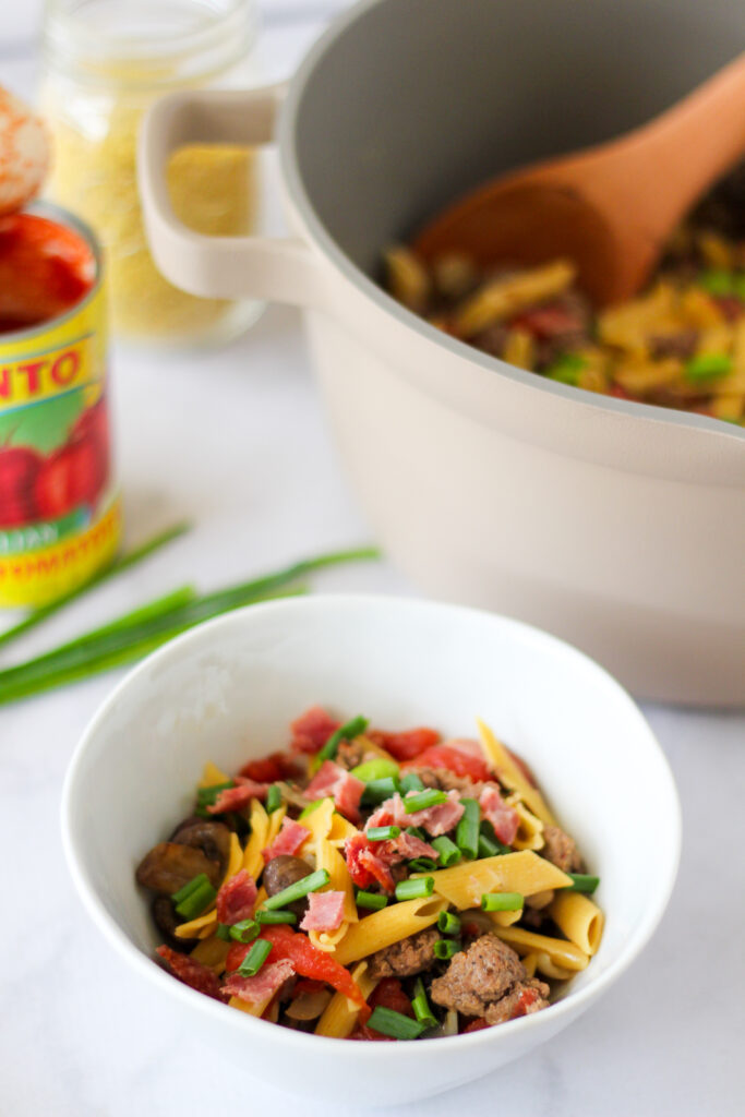 One Pan Pasta Toss - The Fitnessista