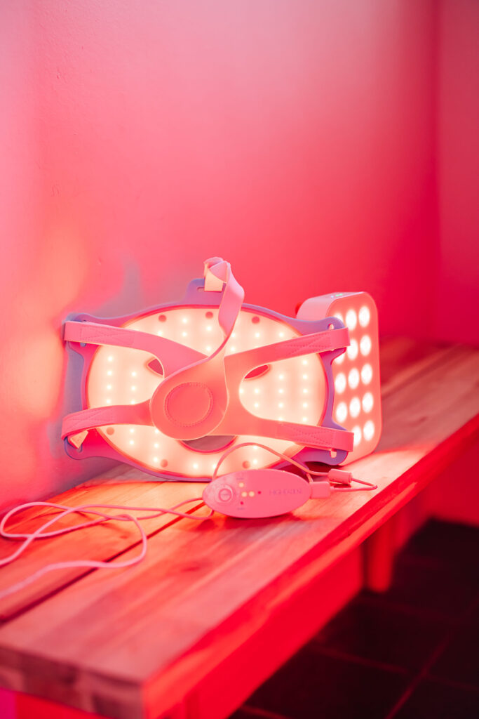 Fitness Tantra: Red Light Therapy at Home: Device Guide & Best Use Tips